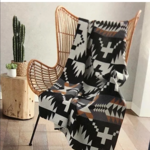 Pendleton | Other | Pendleton Throw Blanket 5x70 Spider Rock | Poshmark